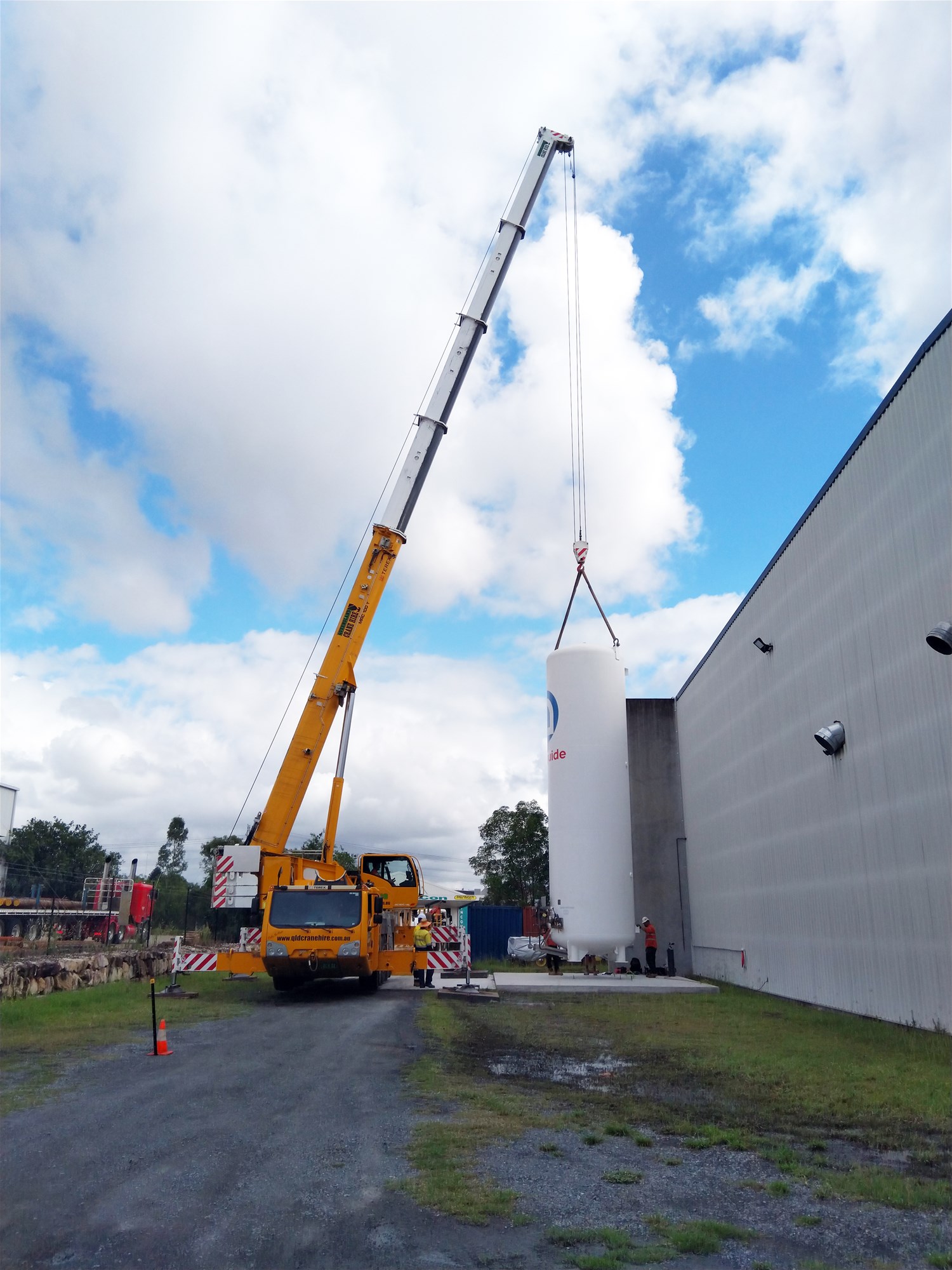 Linerless Wraps are coming to Hally Labels!